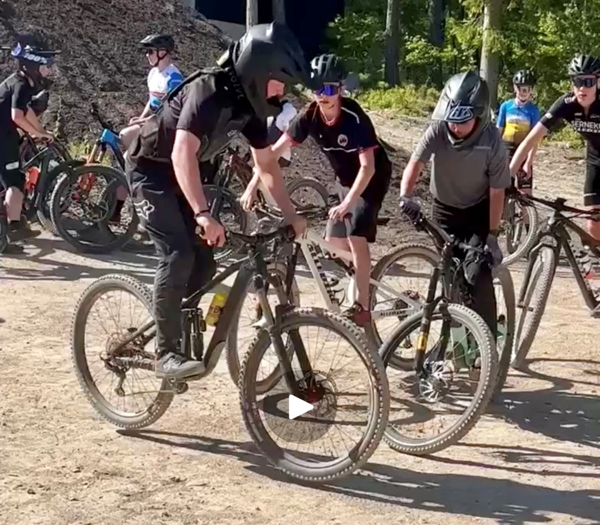 Varierande ungdomsläger i Falun med många cyklister och stor energi ...