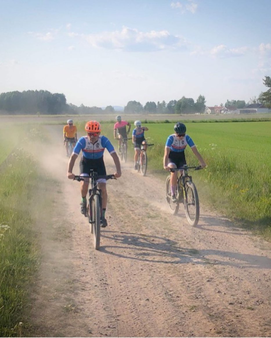 Varierande ungdomsläger i Falun med många cyklister och stor energi ...