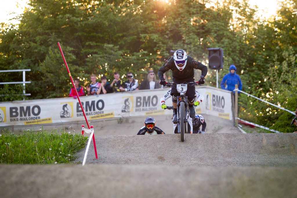 Felix Beckeman vinner andra deltävlingen av 4X världscupen ...