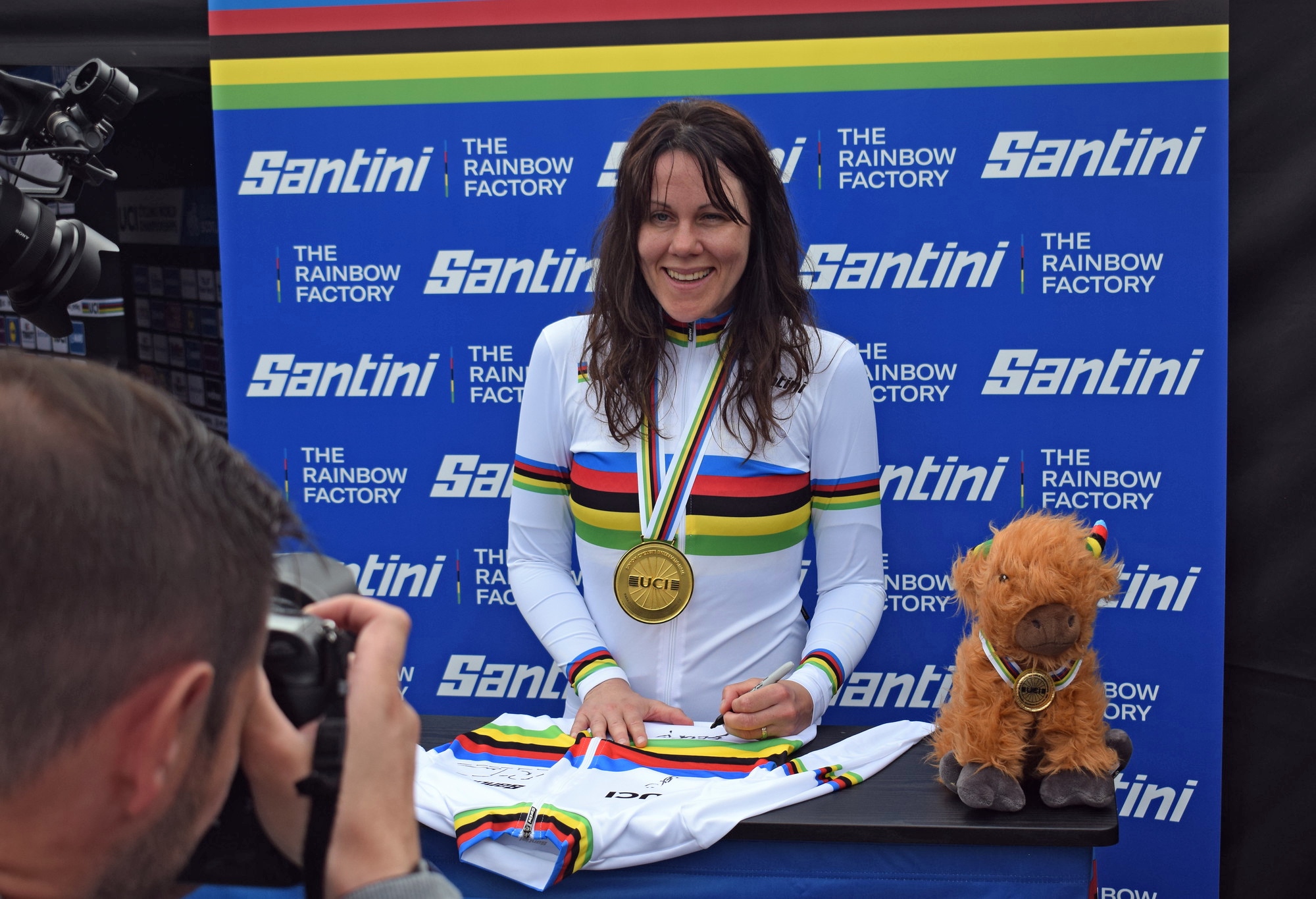 Supernöjd Anna Beck kan redan nu summera FIN säsong med VM-guld ...